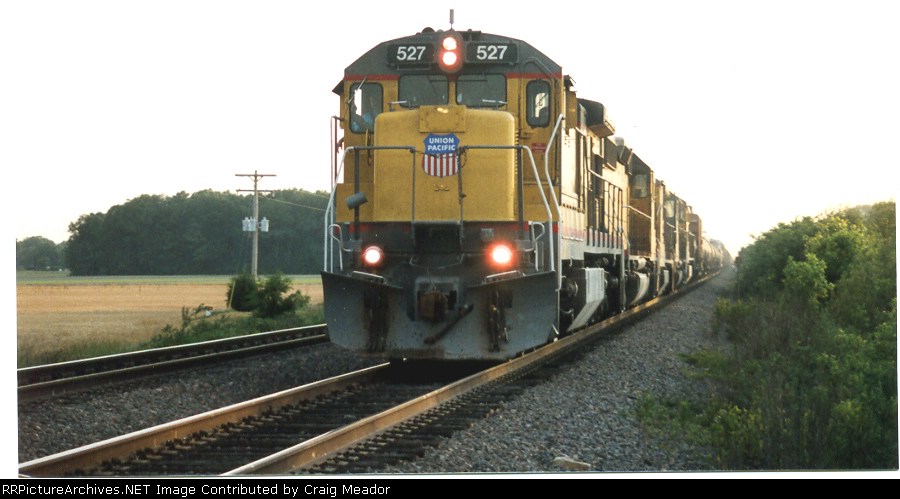 UP 527 North at Junland